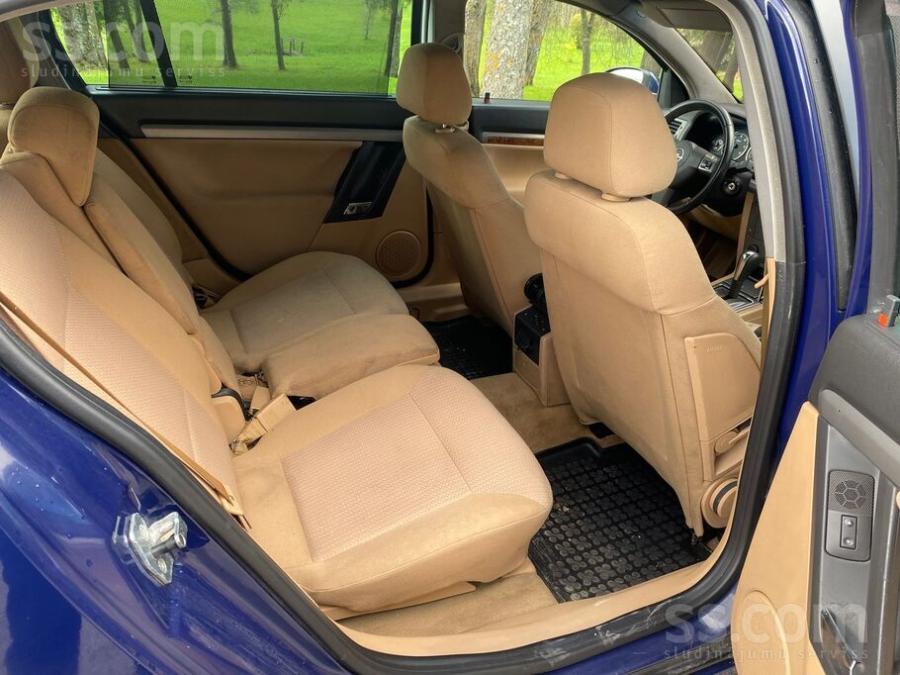 Zils Opel Signum 2006 Rēzekne, ar dzinēja tilpumu 3.00 L un nobraukumu 360 tūkst. km par 1500 €, foto 18 vietnē AUTOMOTO.COM.LV