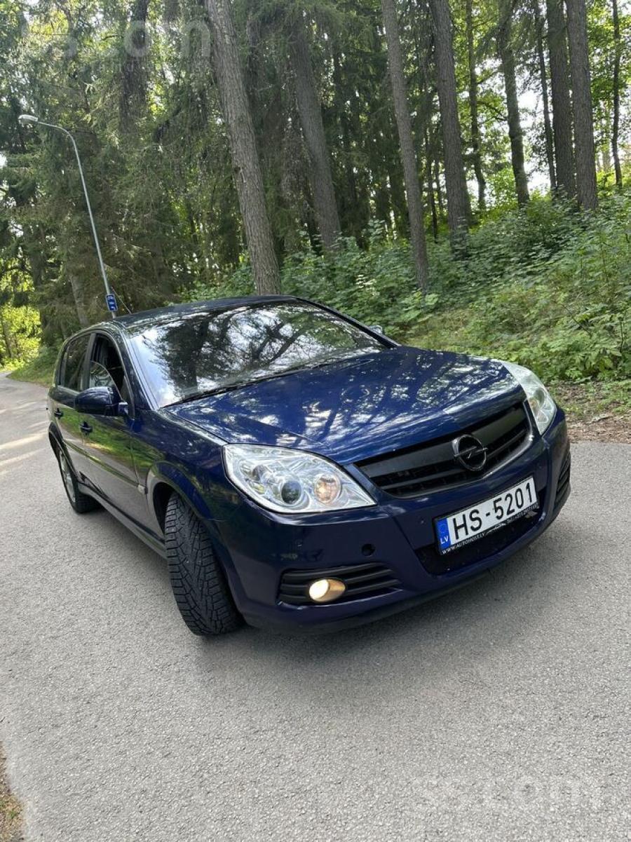 Blue Opel Signum 2006 in Rezekne, with an engine capacity of 3.00 L and mileage of 360 thousand km for 1200 €, photo 15 on AUTOMOTO.COM.LV