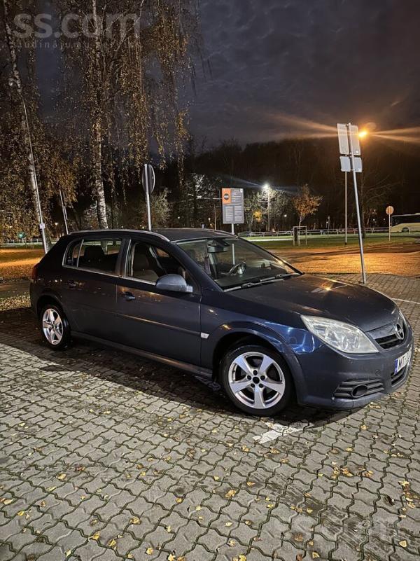 Zils Opel Signum 2006 Rīga, ar dzinēja tilpumu 1.90 L un nobraukumu 276 tūkst. km par 900 €, foto 5 vietnē AUTOMOTO.COM.LV
