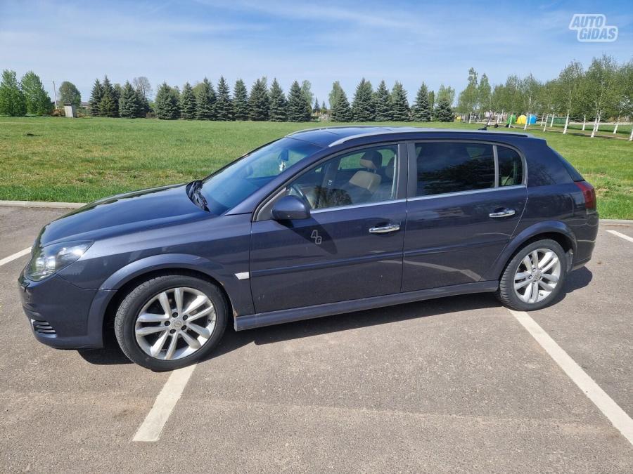 Blue Opel Signum 2007 in Kaunas, with an engine capacity of 1.90 L and mileage of 289 thousand km for 2000 €, photo 4 on AUTOMOTO.COM.LV