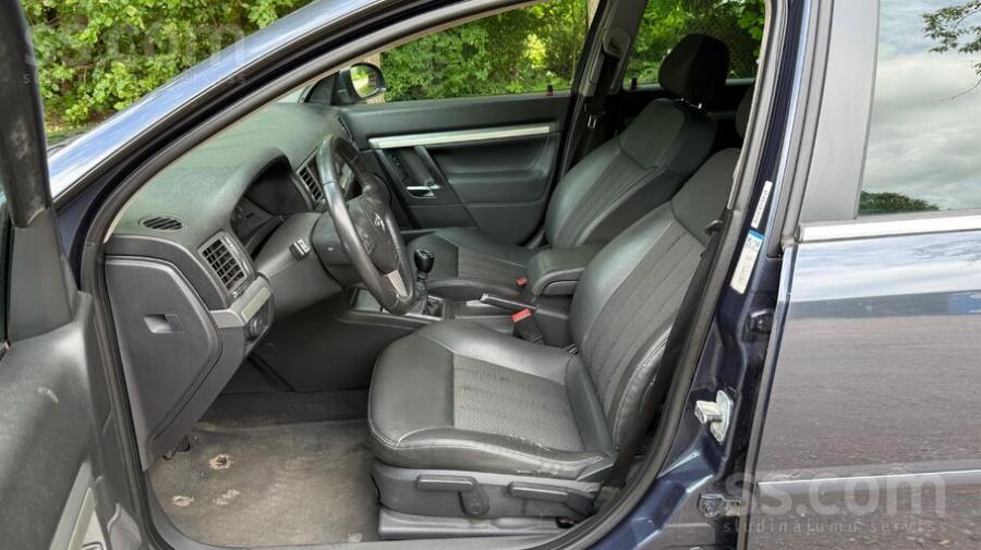 Zils Opel Signum 2007 Saldus, ar dzinēja tilpumu 1.90 L un nobraukumu 305 tūkst. km par 1699 €, foto 8 vietnē AUTOMOTO.COM.LV