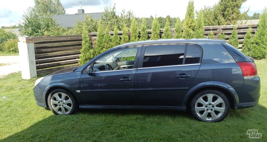 Blue Opel Signum 2007 in Telschi, with an engine capacity of 1.90 L and mileage of 285 thousand km for 600 €, photo 3 on AUTOMOTO.COM.LV
