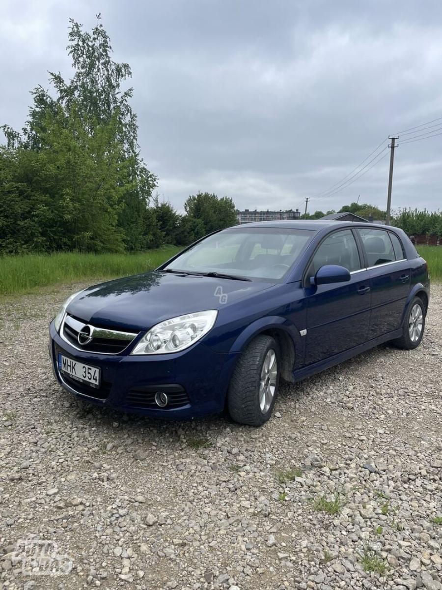 Zils Opel Signum 2008 Kauņa, ar dzinēja tilpumu 1.90 L un nobraukumu 241 tūkst. km par 1450 €, foto 1 vietnē AUTOMOTO.COM.LV