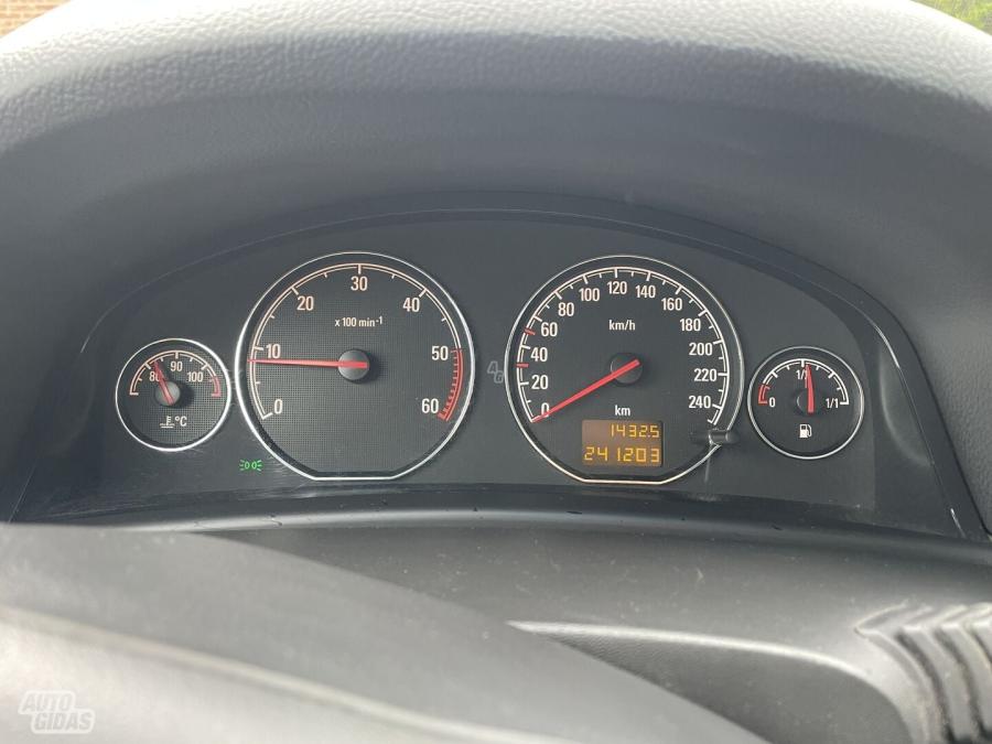 Zils Opel Signum 2008 Kauņa, ar dzinēja tilpumu 1.90 L un nobraukumu 241 tūkst. km par 1450 €, foto 15 vietnē AUTOMOTO.COM.LV