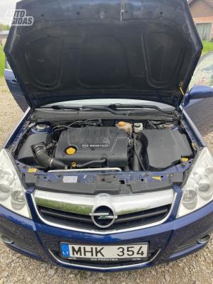 Zils Opel Signum 2008 Kauņa, ar dzinēja tilpumu 1.90 L un nobraukumu 241 tūkst. km par 1350 €, foto 13 vietnē AUTOMOTO.COM.LV