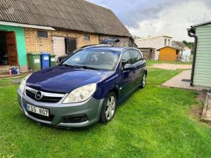 Blue Opel Signum 2008 in Vilkaviskis, with an engine capacity of 1.91 L and mileage of 409 thousand km for 1100 €, photo  on AUTOMOTO.COM.LV