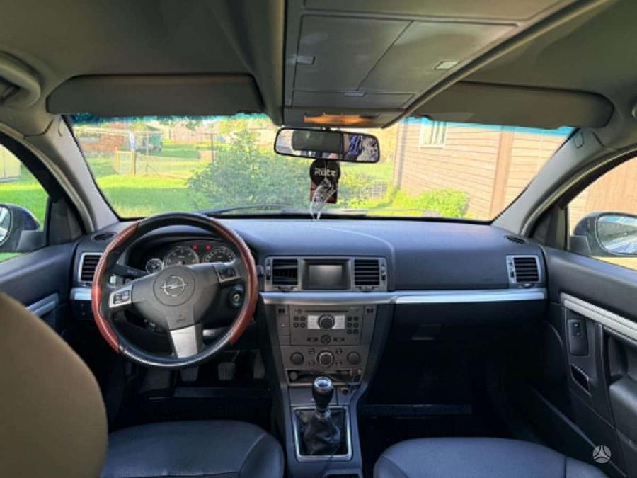 Zils Opel Signum 2008 Vilkaviškis, ar dzinēja tilpumu 1.91 L un nobraukumu 409 tūkst. km par 1100 €, foto 12 vietnē AUTOMOTO.COM.LV