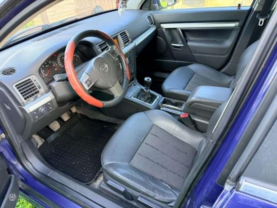 Zils Opel Signum 2008 Vilkaviškis, ar dzinēja tilpumu 1.91 L un nobraukumu 409 tūkst. km par 1100 €, foto 13 vietnē AUTOMOTO.COM.LV