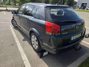 Blue Opel Signum 2008 in Kaisiadorys, with an engine capacity of 1.91 L and mileage of 237 thousand km for 2350 €, photo 6 on AUTOMOTO.COM.LV