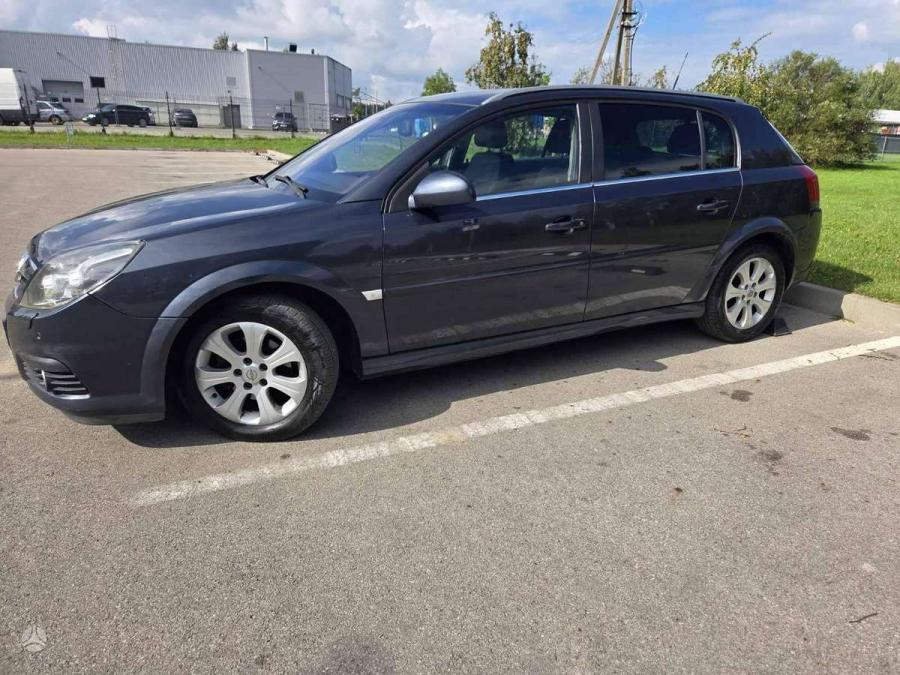 Blue Opel Signum 2008 in Kaisiadorys, with an engine capacity of 1.91 L and mileage of 237 thousand km for 2350 €, photo 8 on AUTOMOTO.COM.LV