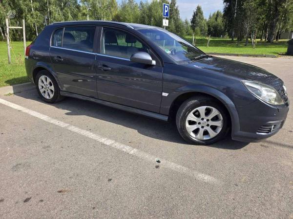 Blue Opel Signum 2008 in Kaisiadorys, with an engine capacity of 1.91 L and mileage of 237 thousand km for 2350 €, photo 9 on AUTOMOTO.COM.LV
