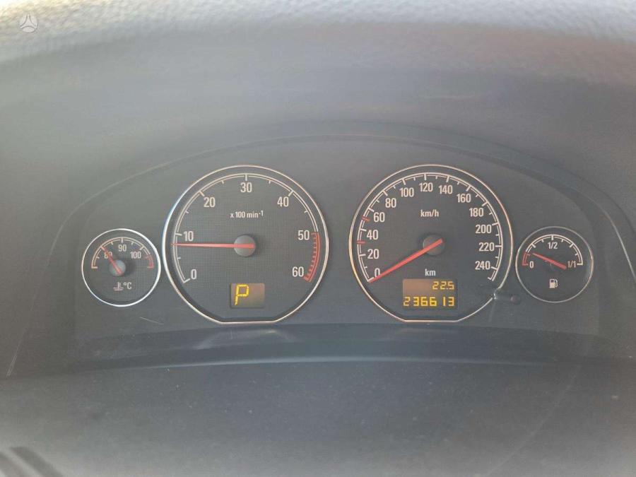 Blue Opel Signum 2008 in Kaisiadorys, with an engine capacity of 1.91 L and mileage of 237 thousand km for 2350 €, photo 15 on AUTOMOTO.COM.LV