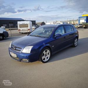 Zils Opel Signum 2003 Plungė, ar dzinēja tilpumu 2.20 L un nobraukumu 300 tūkst. km par 730 €, foto  vietnē AUTOMOTO.COM.LV