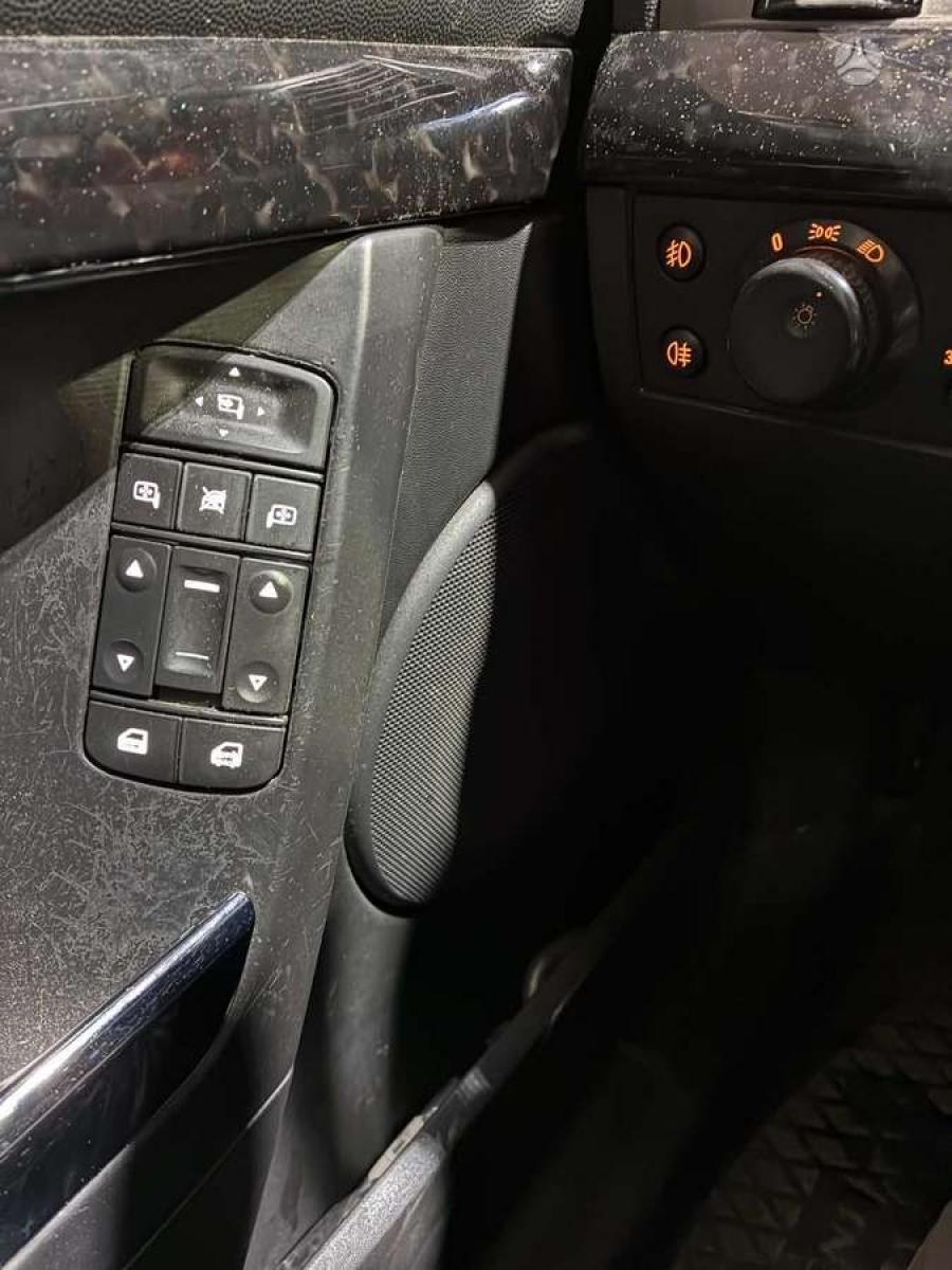 Zils Opel Signum 2004 Viļņa, ar dzinēja tilpumu 1.91 L un nobraukumu 250 tūkst. km par 450 €, foto 9 vietnē AUTOMOTO.COM.LV