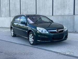 Zaļš Opel Signum 2007 Tartu, ar dzinēja tilpumu 2.20 L un nobraukumu 129 tūkst. km par 3950 €, foto  vietnē AUTOMOTO.COM.LV