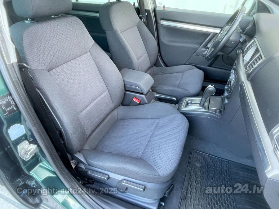 Green Opel Signum 2007 in Tartu, with an engine capacity of 2.20 L and mileage of 129 thousand km for 3950 €, photo 12 on AUTOMOTO.COM.LV