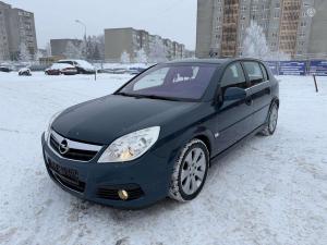 Green Opel Signum 2008 in Kedainiai, with an engine capacity of 1.91 L and mileage of 150 thousand km for 1850 €, photo  on AUTOMOTO.COM.LV