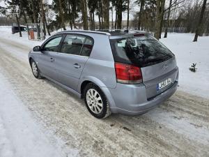 Grey Opel Signum 2003 in Radviliskis, with an engine capacity of 2.20 L and mileage of 311 thousand km for 1050 €, photo 4 on AUTOMOTO.COM.LV