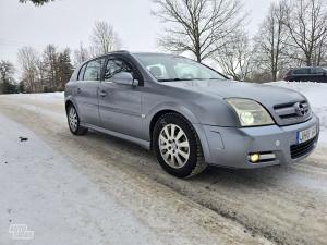 Grey Opel Signum 2003 in Radviliskis, with an engine capacity of 2.20 L and mileage of 311 thousand km for 1050 €, photo 6 on AUTOMOTO.COM.LV