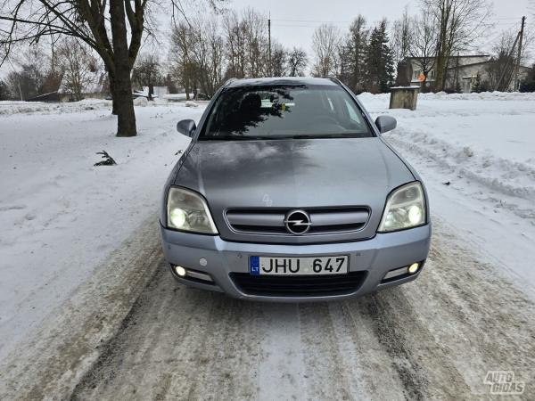 Grey Opel Signum 2003 in Radviliskis, with an engine capacity of 2.20 L and mileage of 311 thousand km for 1050 €, photo 9 on AUTOMOTO.COM.LV