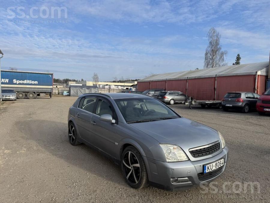 Pelēks Opel Signum 2003 Rīga, ar dzinēja tilpumu 2.20 L un nobraukumu 260 tūkst. km par 1300 €, foto 1 vietnē AUTOMOTO.COM.LV