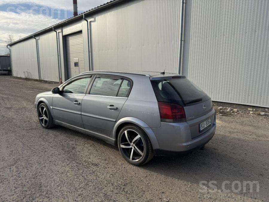 Pelēks Opel Signum 2003 Rīga, ar dzinēja tilpumu 2.20 L un nobraukumu 260 tūkst. km par 1300 €, foto 4 vietnē AUTOMOTO.COM.LV