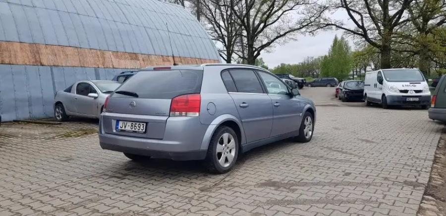 Pelēks Opel Signum 2003 Valmiera, ar dzinēja tilpumu 2.20 L un nobraukumu 23 tūkst. km par 1250 €, foto 4 vietnē AUTOMOTO.COM.LV