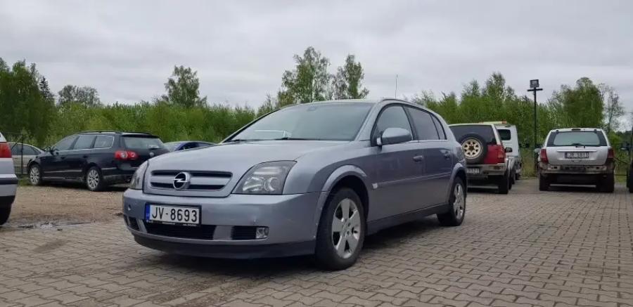 Pelēks Opel Signum 2003 Valmiera, ar dzinēja tilpumu 2.20 L un nobraukumu 23 tūkst. km par 1250 €, foto 8 vietnē AUTOMOTO.COM.LV