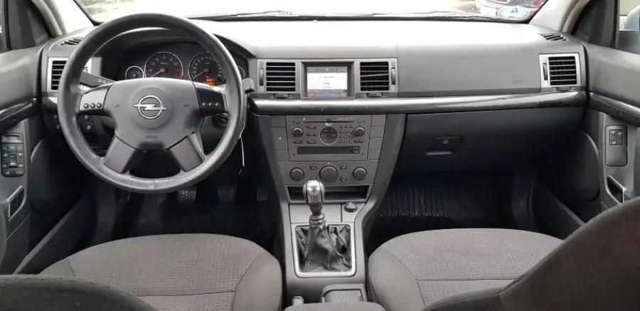 Pelēks Opel Signum 2003 Valmiera, ar dzinēja tilpumu 2.20 L un nobraukumu 23 tūkst. km par 1250 €, foto 10 vietnē AUTOMOTO.COM.LV