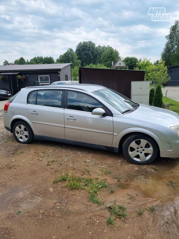 Grey Opel Signum 2003 in Alytus, with an engine capacity of 2.20 L and mileage of 280 thousand km for 520 €, photo 3 on AUTOMOTO.COM.LV