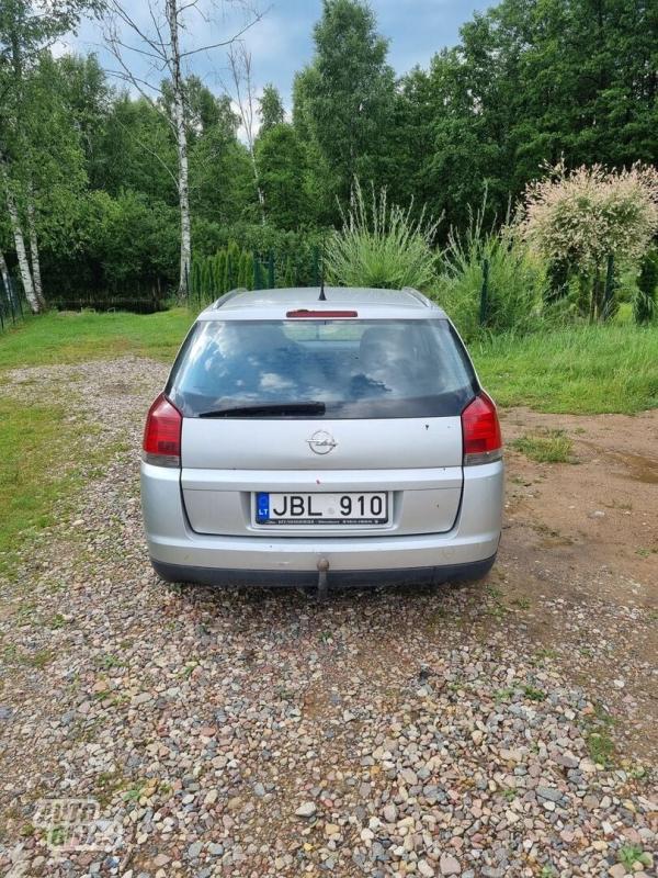 Grey Opel Signum 2003 in Alytus, with an engine capacity of 2.20 L and mileage of 280 thousand km for 520 €, photo 4 on AUTOMOTO.COM.LV