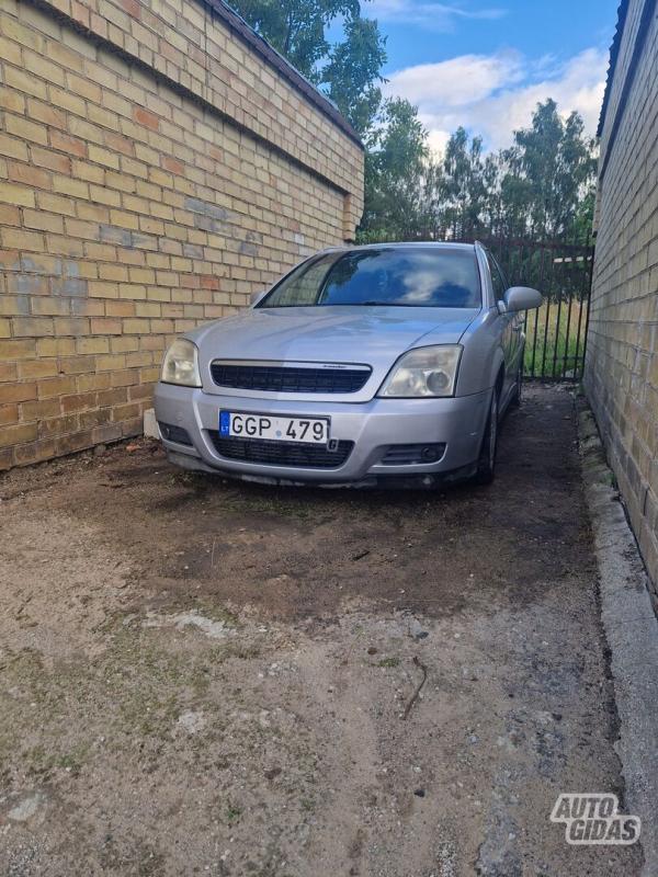 Pelēks Opel Signum 2003 Alīta, ar dzinēja tilpumu 2.20 L un nobraukumu 230 tūkst. km par 450 €, foto 2 vietnē AUTOMOTO.COM.LV