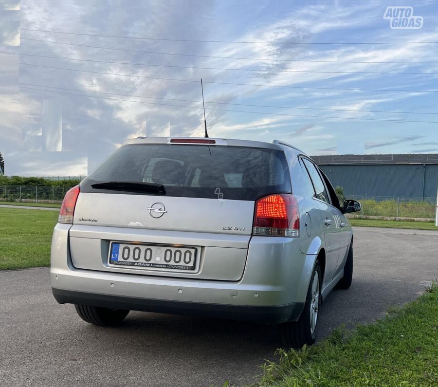 Grey Opel Signum 2003 in Vilnius, with an engine capacity of 2.20 L and mileage of 301 thousand km for 800 €, photo 5 on AUTOMOTO.COM.LV