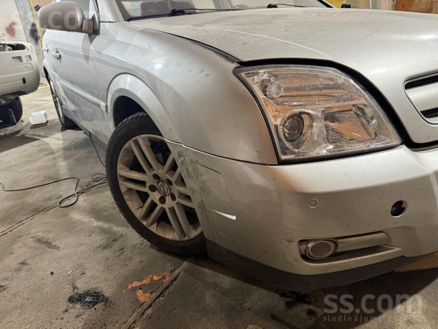 Pelēks Opel Signum 2003 Cēsis, ar dzinēja tilpumu 2.20 L un nobraukumu 300 tūkst. km par 350 €, foto 3 vietnē AUTOMOTO.COM.LV