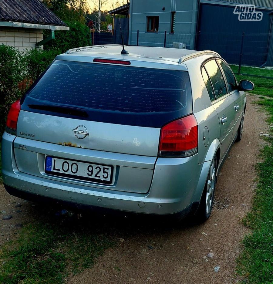 Pelēks Opel Signum 2003 Panevēža, ar dzinēja tilpumu 3.20 L un nobraukumu 260 tūkst. km par 650 €, foto 5 vietnē AUTOMOTO.COM.LV