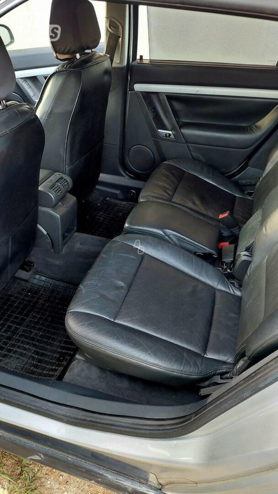 Pelēks Opel Signum 2003 Panevēža, ar dzinēja tilpumu 3.20 L un nobraukumu 260 tūkst. km par 650 €, foto 10 vietnē AUTOMOTO.COM.LV