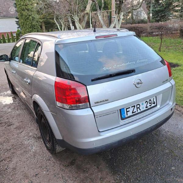Grey Opel Signum 2004 in Palanga, with an engine capacity of 2.17 L and mileage of 361 thousand km for 1500 €, photo 2 on AUTOMOTO.COM.LV
