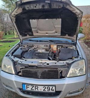 Grey Opel Signum 2004 in Palanga, with an engine capacity of 2.17 L and mileage of 361 thousand km for 1500 €, photo 5 on AUTOMOTO.COM.LV