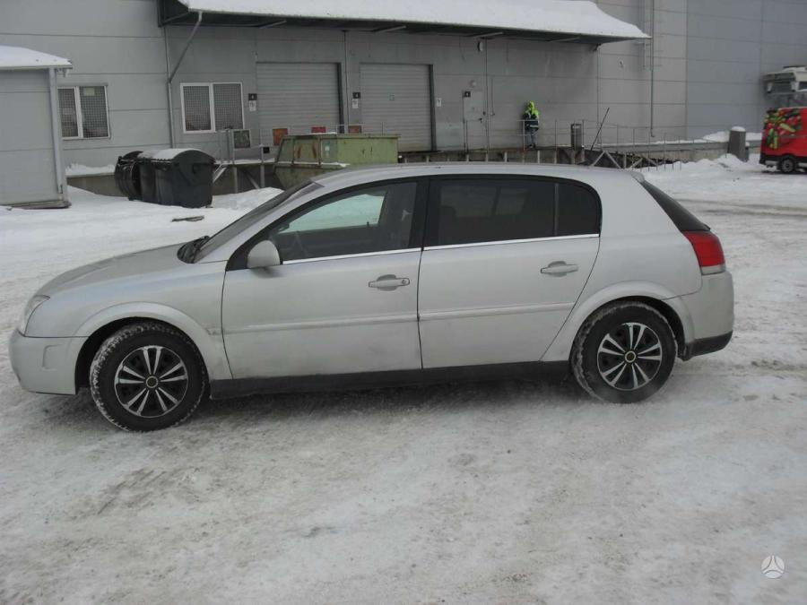 Grey Opel Signum 2004 in Panevezys, with an engine capacity of 1.91 L and mileage of 425 thousand km for 750 €, photo 1 on AUTOMOTO.COM.LV
