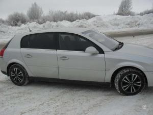 Grey Opel Signum 2004 in Panevezys, with an engine capacity of 1.91 L and mileage of 425 thousand km for 750 €, photo 3 on AUTOMOTO.COM.LV