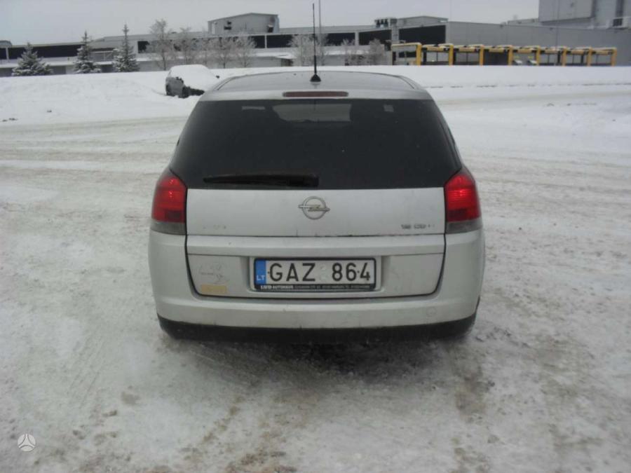 Grey Opel Signum 2004 in Panevezys, with an engine capacity of 1.91 L and mileage of 425 thousand km for 750 €, photo 4 on AUTOMOTO.COM.LV
