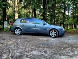 Grey Opel Signum 2004 in Klaipeda, with an engine capacity of 1.90 L and mileage of 284 thousand km for 1650 €, photo 9 on AUTOMOTO.COM.LV