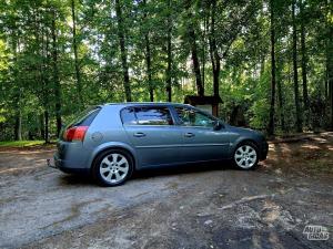 Grey Opel Signum 2004 in Klaipeda, with an engine capacity of 1.90 L and mileage of 284 thousand km for 1650 €, photo 16 on AUTOMOTO.COM.LV