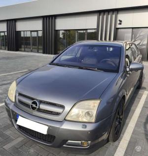 Grey Opel Signum 2004 in Klaipeda, with an engine capacity of 2.17 L and mileage of 306 thousand km for 1200 €, photo  on AUTOMOTO.COM.LV