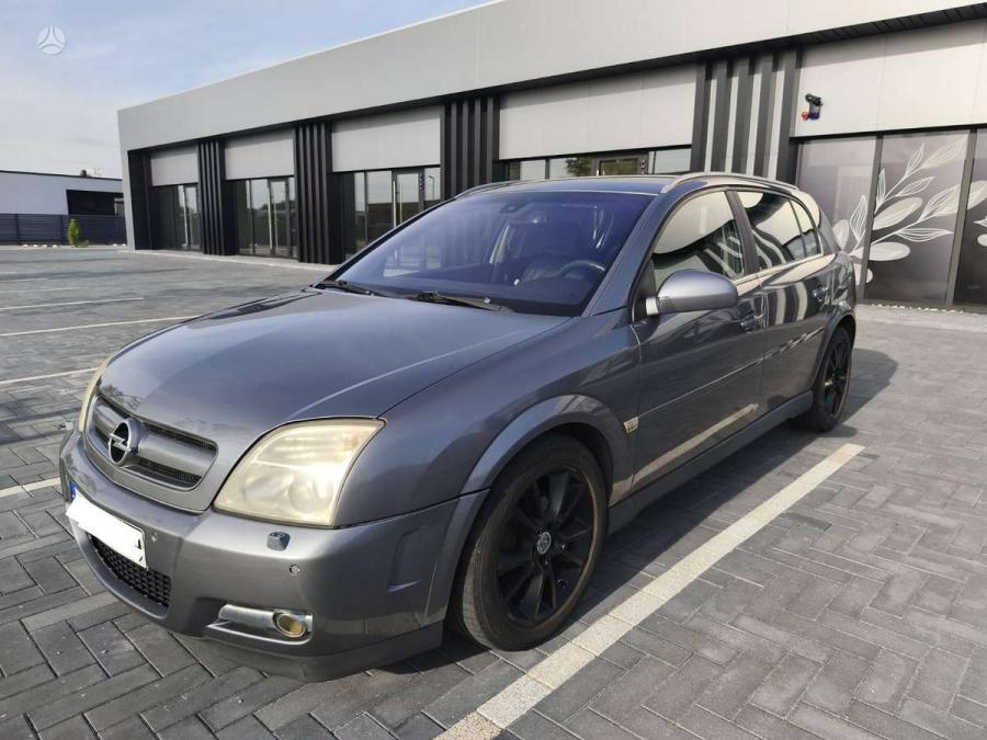 Grey Opel Signum 2004 in Klaipeda, with an engine capacity of 2.17 L and mileage of 306 thousand km for 1200 €, photo 3 on AUTOMOTO.COM.LV