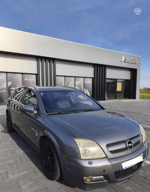Grey Opel Signum 2004 in Klaipeda, with an engine capacity of 2.17 L and mileage of 306 thousand km for 1200 €, photo 4 on AUTOMOTO.COM.LV