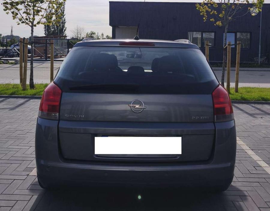 Grey Opel Signum 2004 in Klaipeda, with an engine capacity of 2.17 L and mileage of 306 thousand km for 1200 €, photo 6 on AUTOMOTO.COM.LV
