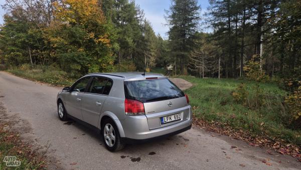 Grey Opel Signum 2004 in Alytus, with an engine capacity of 2.20 L and mileage of 396 thousand km for 995 €, photo 6 on AUTOMOTO.COM.LV