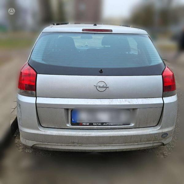 Grey Opel Signum 2005 in Siauliai, with an engine capacity of 1.91 L and mileage of 297 thousand km for 750 €, photo 3 on AUTOMOTO.COM.LV