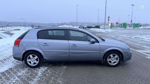 Pelēks Opel Signum 2005 Viļņa, ar dzinēja tilpumu 1.91 L un nobraukumu 210 tūkst. km par 950 €, foto 4 vietnē AUTOMOTO.COM.LV
